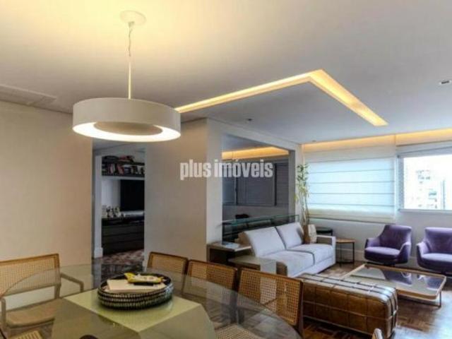 Apartamento em Santa Cecília com 111m²