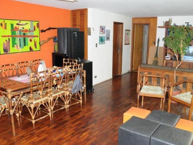 Apartamento em Santa Cecília com 120m²