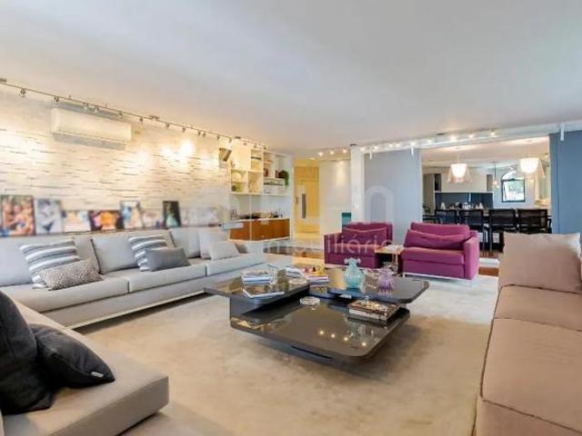 Apartamento em Santa Cecília de 300m² com 3 Suítes e 4 Vagas, São Paulo, SP