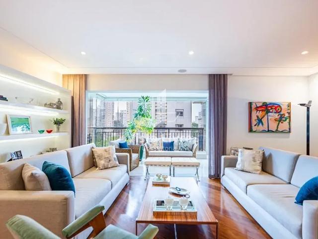 Apartamento em Santa Cecília, São Paulo/SP de 240m² 3 quartos à venda por R$ 3.839.900,00