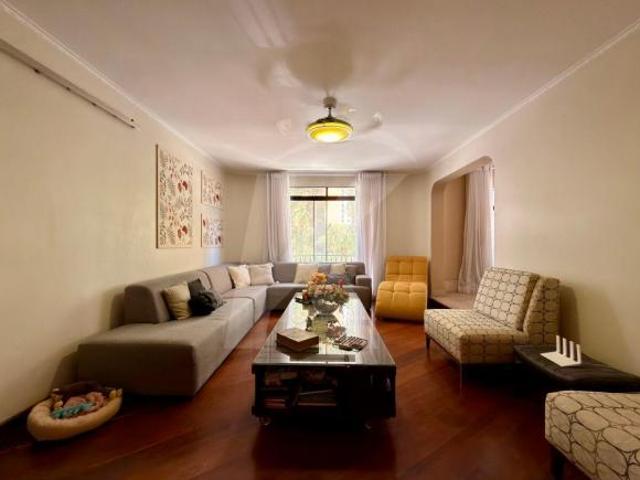 Apartamento em Santana com 3 Quartos 1 suíte 2 Vagas 200m²