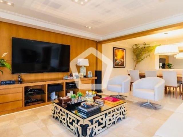 Apartamento em Santo Amaro