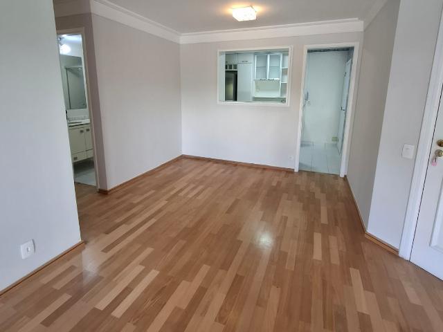 Apartamento em Santo Amaro com Varanda e Lazer