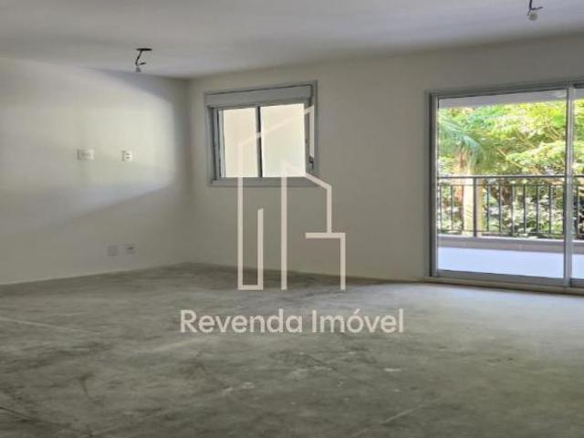 Apartamento em Santo Amaro, São Paulo