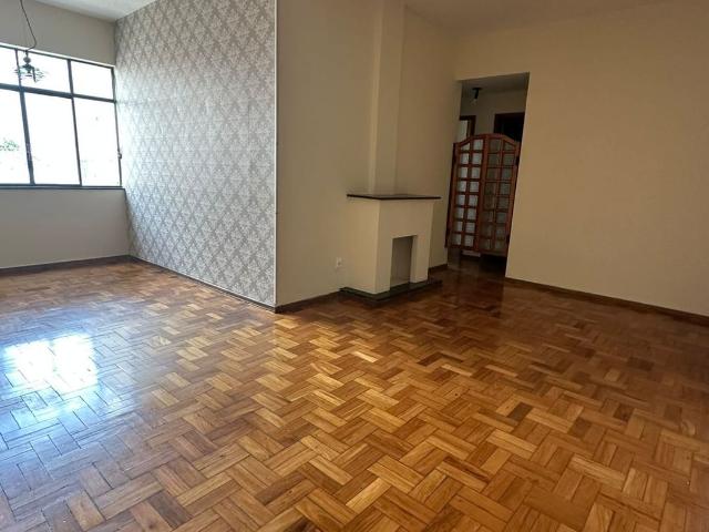 Apartamento em Santo Antônio, Belo Horizonte/MG de 90m² 3 quartos à venda por R$ 579.900,00