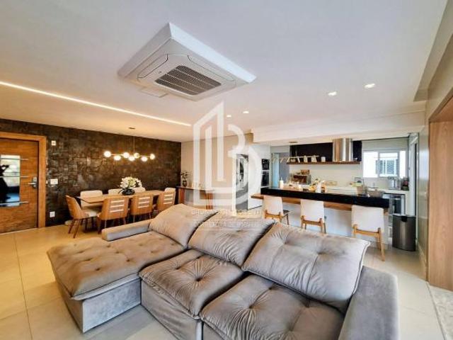 Apartamento em Santo Antônio, São Caetano do Sul/SP de 198m² 4 quartos à venda por R$ 4.240.000,00