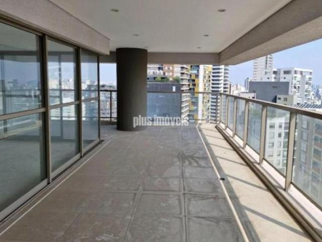 Apartamento em Sumarezinho com 144m²