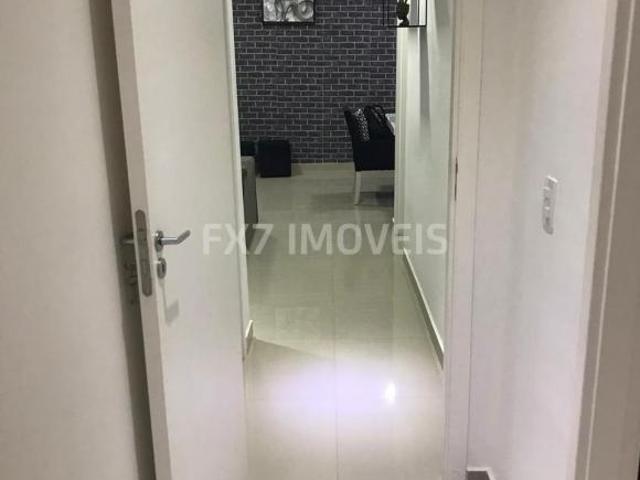 Apartamento em Sumaré, 2 quartos, sendo 1 suíte, sala ampliada.