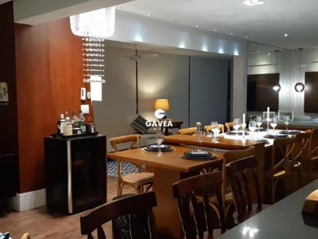 Apartamento Embaré alto padrão, 3 suítes