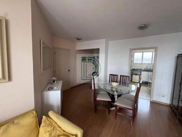 Apartamento ensolarado com 3 dormitórios, 102m²