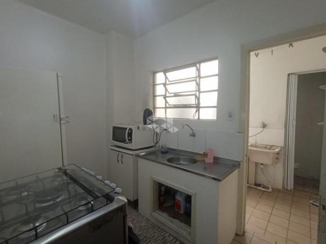 Apartamento Ensolarado de 03 Dormitórios/Quartos. 77m² privativo.Sacada