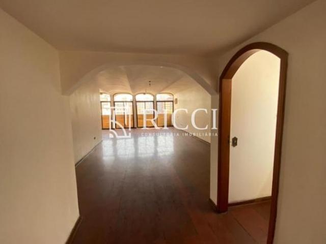 APARTAMENTO ESPAÇOSO