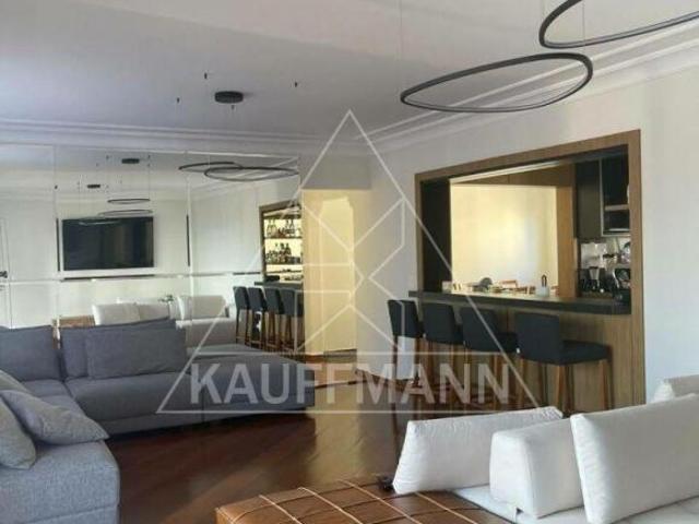 Apartamento Espaçoso à Venda no Morumbi, Vila Suzana | 4 Dorms 3 Suítes, 3 Vagas | 161m²