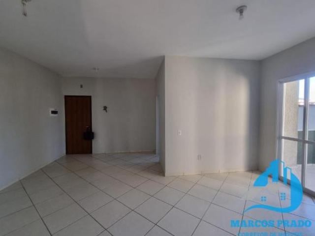 Apartamento espaçoso com piscina e churrasqueira no Centro de Ubatuba SP