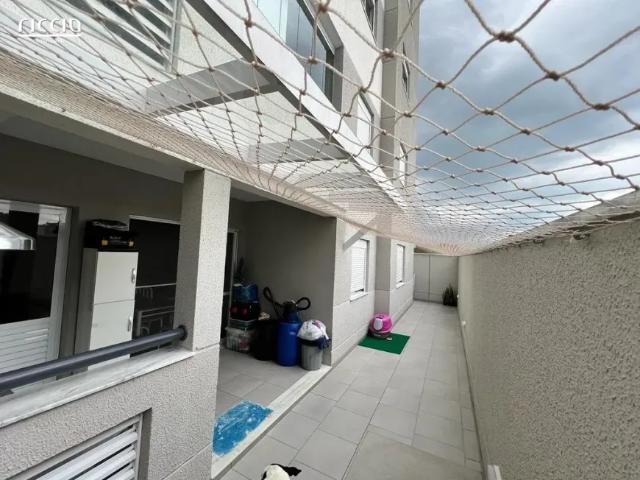 Apartamento Espaçoso com Quintal