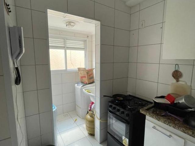 Apartamento Espaçoso de 61m² no Edifício Lara