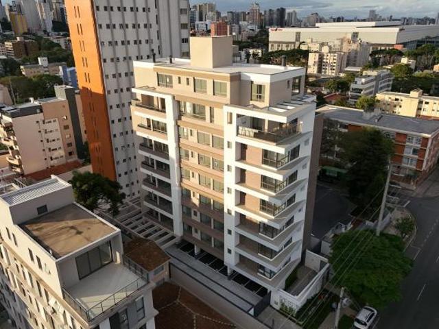 Apartamento espaçoso e moderno no Água Verde – 3 Quartos