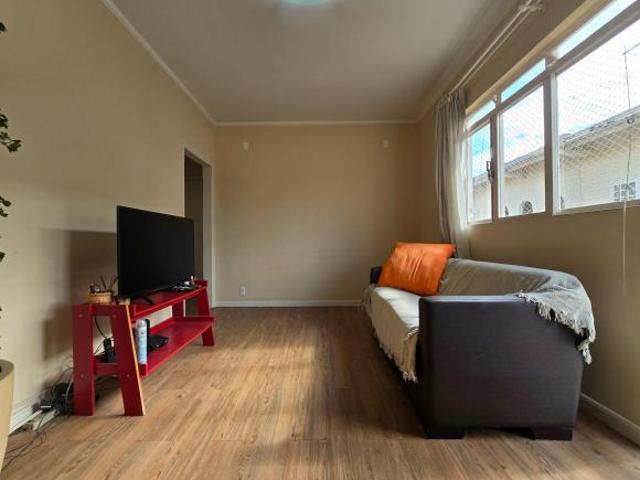 Apartamento Espaçoso e Bem Localizado à venda na Vila Joaquim Inácio, em Campinas, SP
