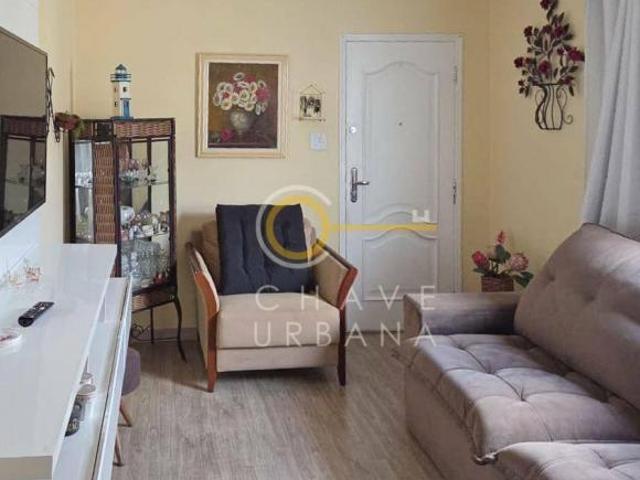 Apartamento Espaçoso e Pronto para Morar em Localização Privilegiada na Rua Joaquim Távora, Santos