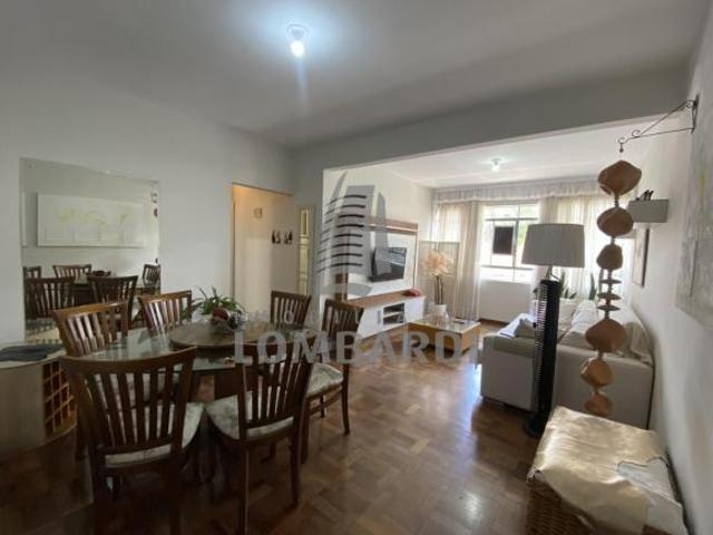 Apartamento Espaçoso e Semi Mobiliado a Duas Quadras da Praça Rui Barbosa!