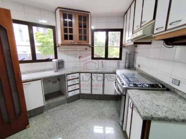 Apartamento espaçoso e sofisticado no Jardim Avelino com 3 quartos