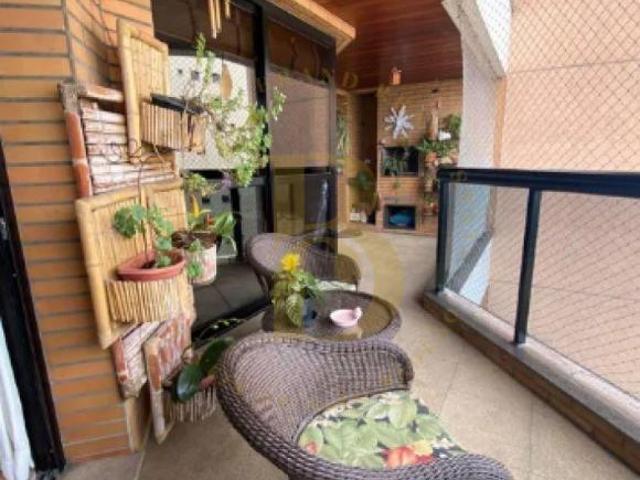 Apartamento espaçoso, em andar alto, localizado no Paraiso