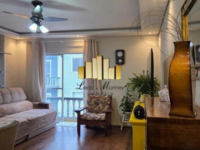 Apartamento Espaçoso no Bairro Portão 3 dormitórios