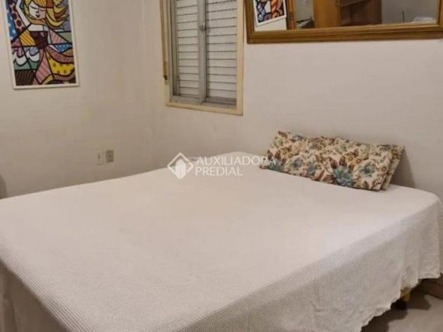 Apartamento JK com garagem próximo ao Hospital Conceição e Cristo Redentor