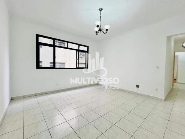 Apartamento excelente 2 dormitórios elevador e vaga no Campo Grande em Santos