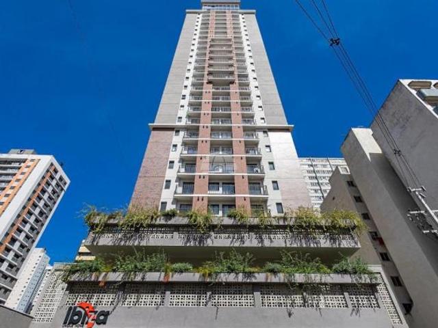 Apartamento excelente localizado no Centro de Curitiba