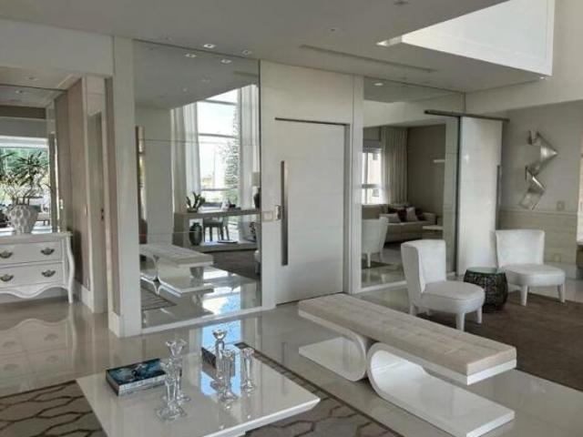 Apartamento Exclusivo | 235m² | 3 Suítes | 4 Vagas | Vila Mariana