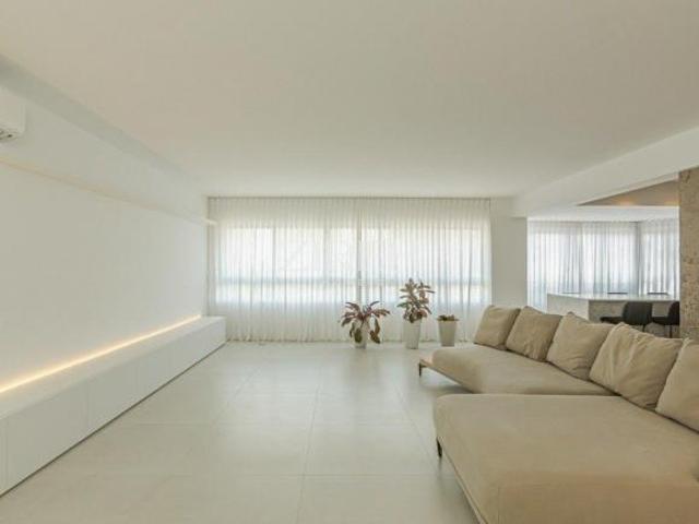 APARTAMENTO EXCLUSIVO COM 4 DORMITÓRIOS NO BATEL