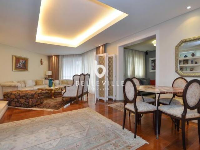 Apartamento Exclusivo à venda no Batel com 177 m²