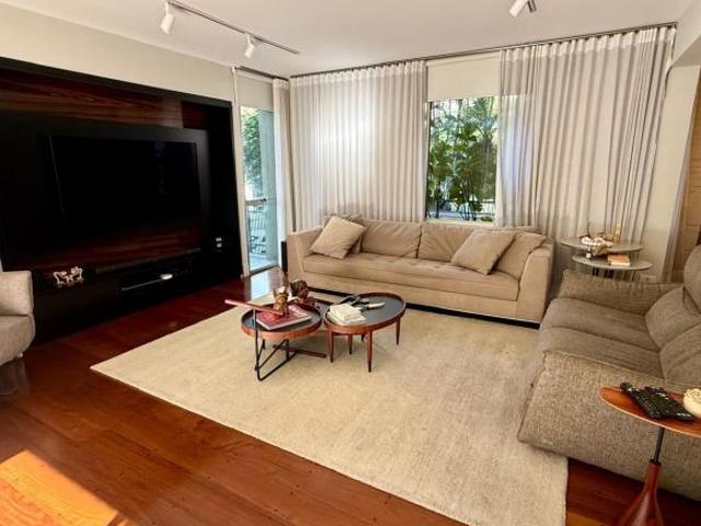 Apartamento exclusivo em Moema – 210m² de sofisticação