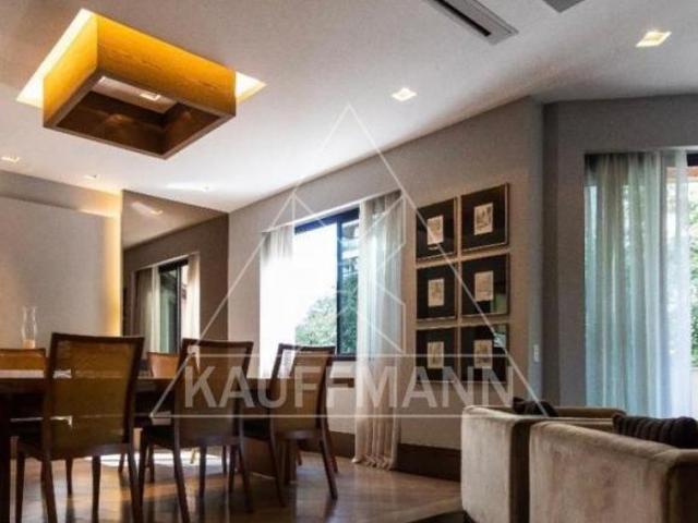 Apartamento Exclusivo no Campo Belo 4 Dormitórios 3 Suítes, 3 Vagas, Lazer Completo