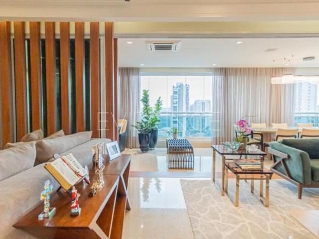 Apartamento Exclusivo no Anália Franco! 326 metros