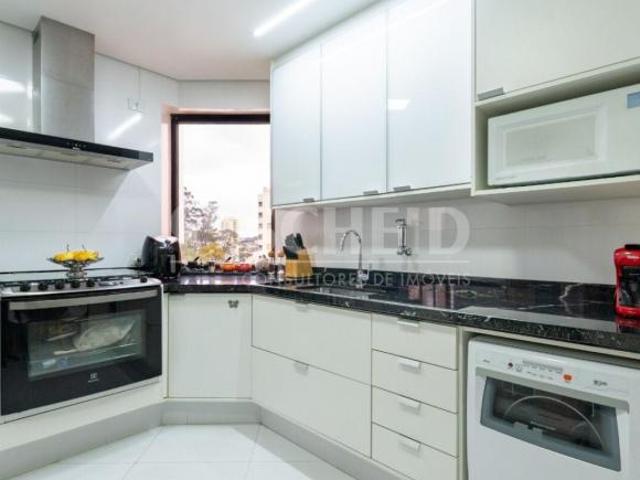 Apartamento Exclusivo no Edifício Tivolli | Vila Suzana, Morumbi
