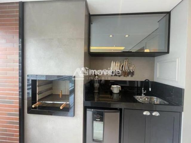 Apartamento Exclusivo no Residencial Garnet – 3 Suítes e 3 Vagas na Av. Brasil