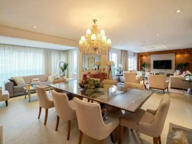 Apartamento exclusivo á venda de 210m², com 3 suítes e 3 vagas na Vila Olímpia