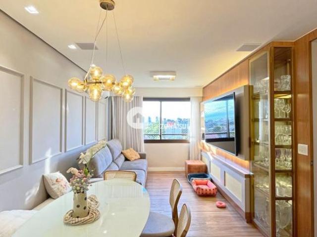 Apartamento Finamente decorado e Mobiliado no bairro Camaquã