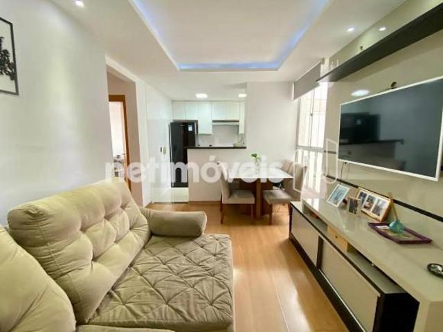 Apartamento finamente reformado à venda