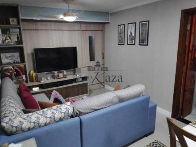 Apartamento Floradas de São José Residencial Campos Altos 3 Dormitórios 60m²