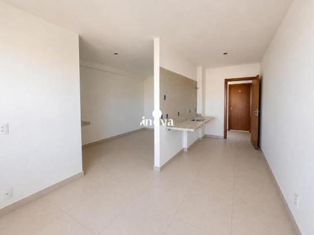Apartamento / Flat a venda, bairro Santa Maria