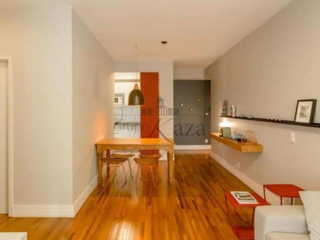 Apartamento Flat Itaim Bibi 2 Dormitórios 102m²