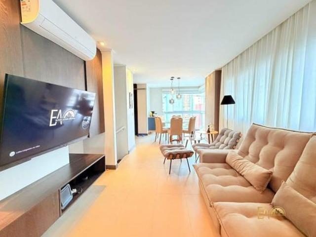 Apartamento Frontal com 2 suítes, 2 vagas e lazer completo na Pompéia Santos/SP