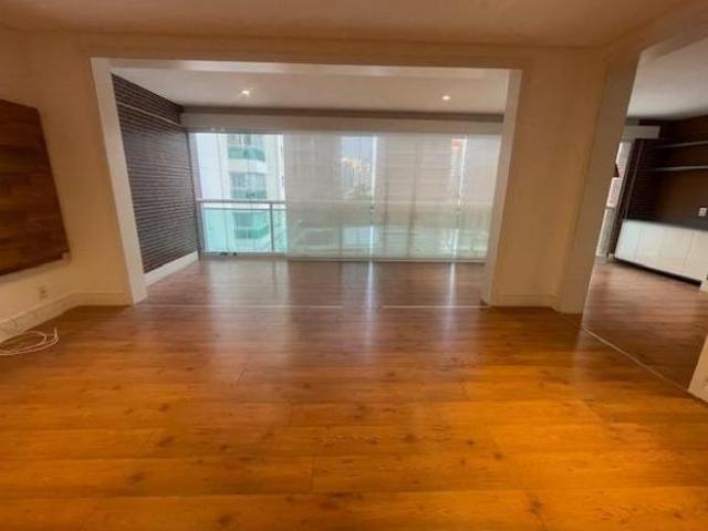 Apartamento Frei Caneca, com 3 quartos, 1 suíte, para venda, por R$ 2.450.000 123m² São Paulo/