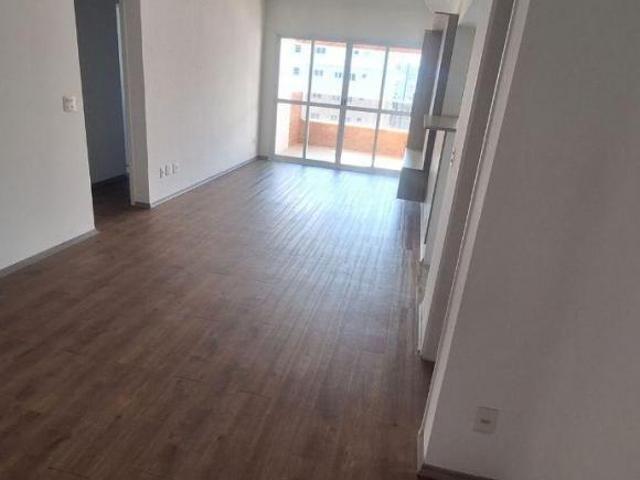 APARTAMENTO FRENTE COM 2 SUITES EM PRÉDIO COM LAZER E SERVIÇOS EM SANTOS
