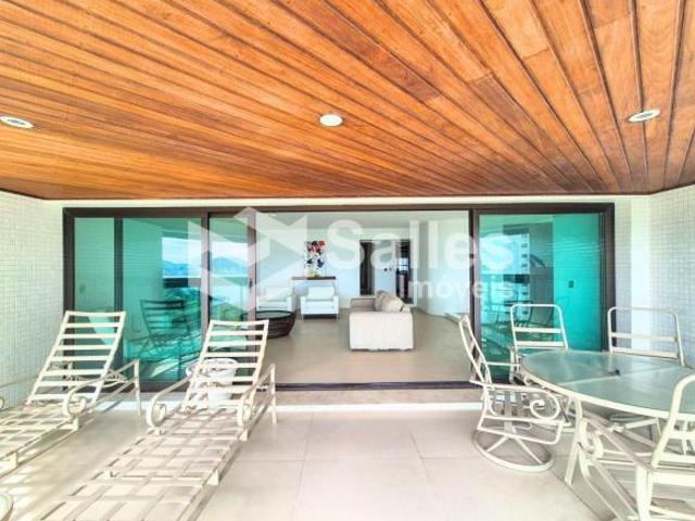 Apartamento Frente ao Mar no condomínio mais requisitado do Guarujá Enseada