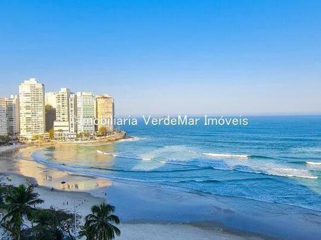 Apartamento frente ao mar à venda na praia das Pitangueiras