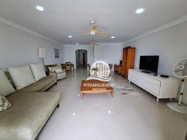 Apartamento frente ao mar amplo totalmente reformado com excelente vista para o mar